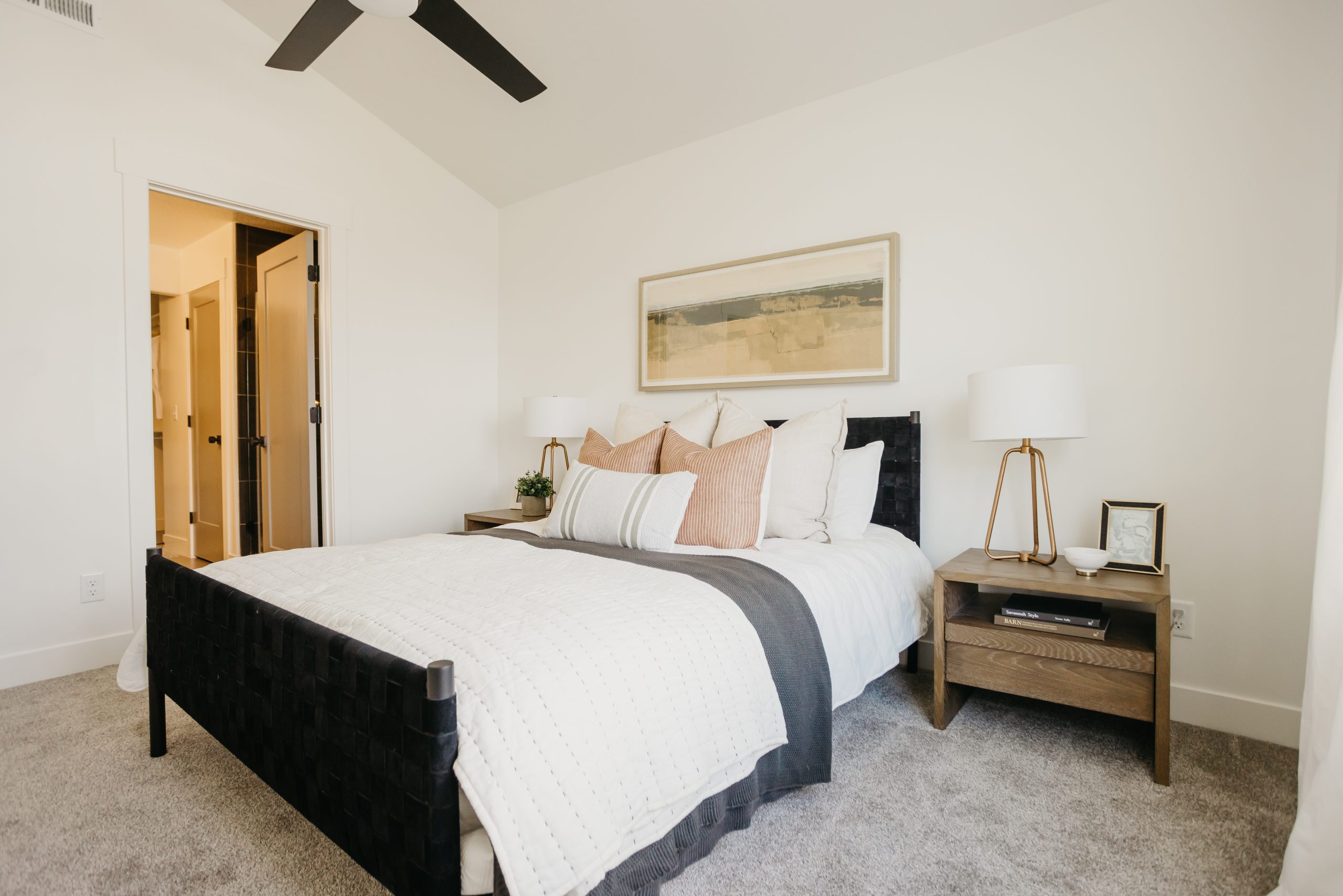 Mountain Ridge — Chantelle Exterior Townhome - EDGEhomes